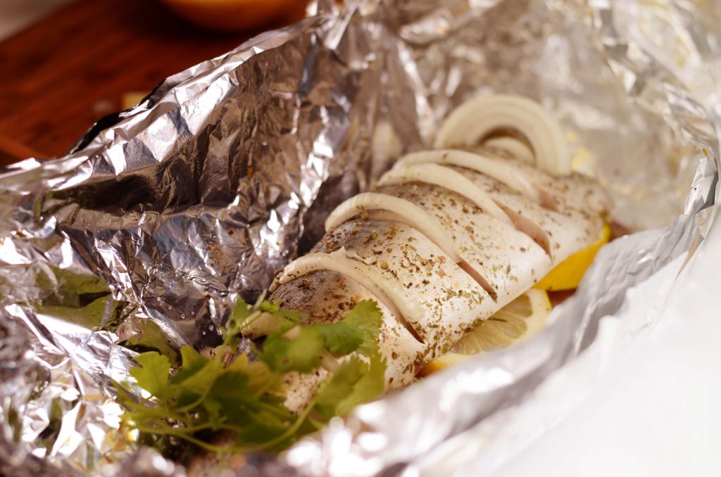 Cocina tu pescado favorito al papillote - recetas de pescado al horno ...